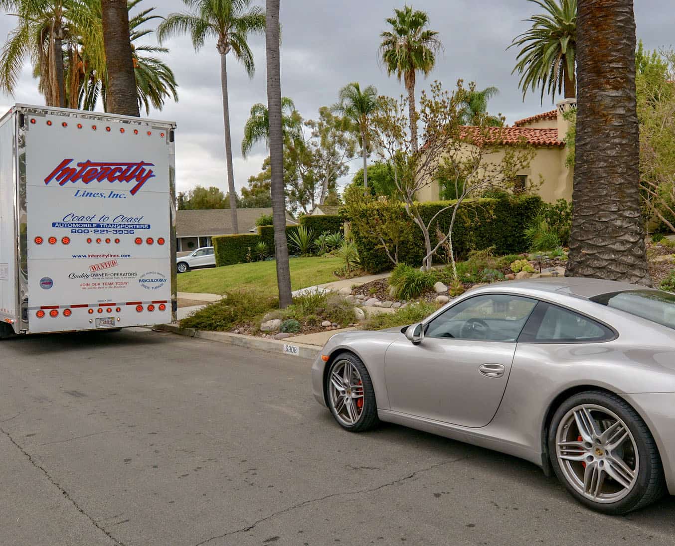 Shipping a Car to Florida | Enclosed Car Transport to FL